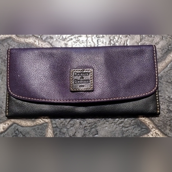 Dooney & Bourke | Bags | Dooney Bourke Leather Wallet | Poshmark